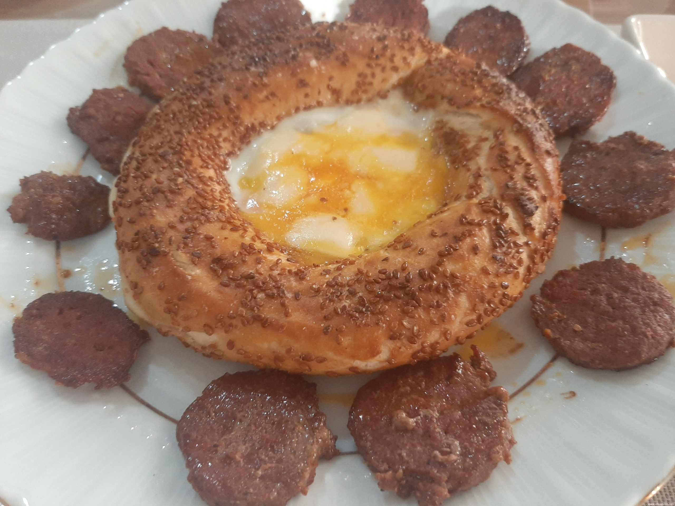 Yumurtalı Simit - Pratik Hızlı Tarifler - El Lezzetim - Yemek Tarifleri